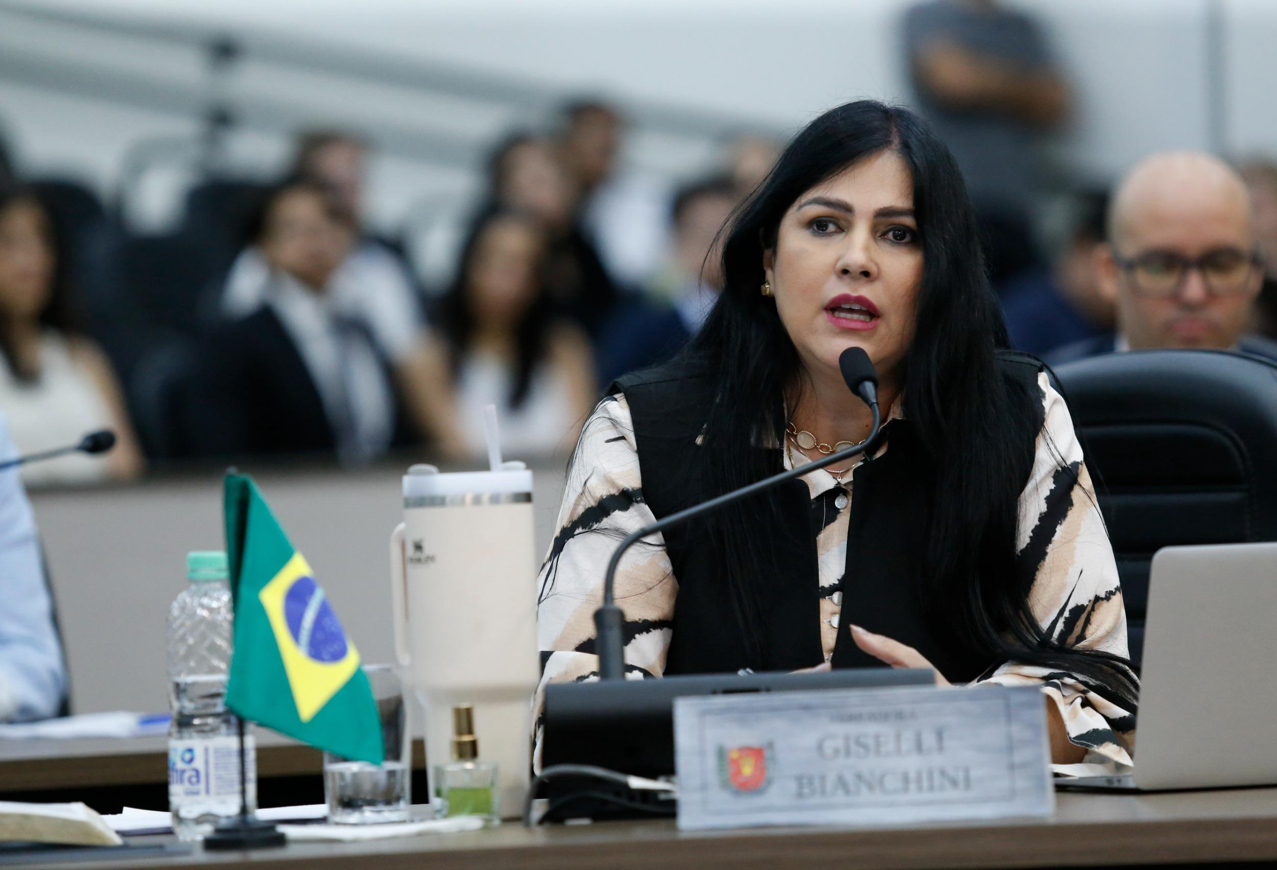 Por unanimidade, vereadores rejeitam CP contra Giselli Bianchini